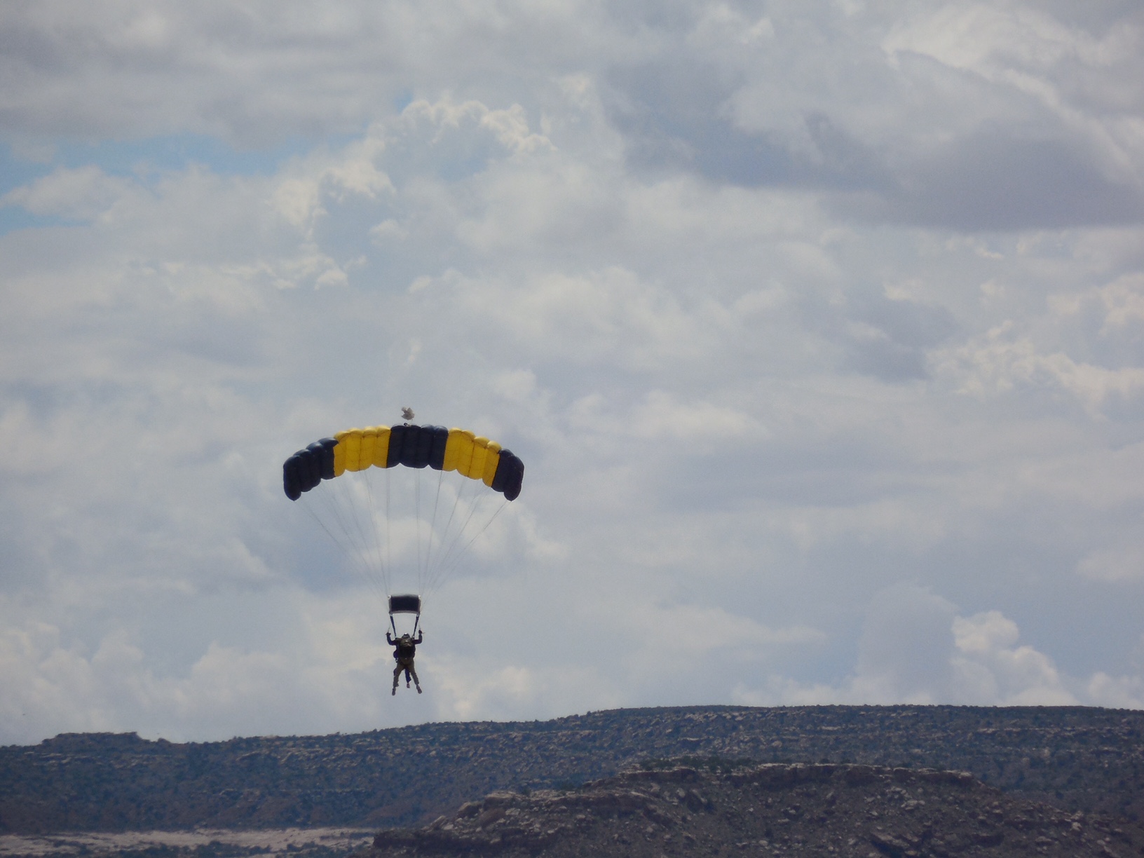 Skydiving in Moab, Utah | ActivityFan Blog